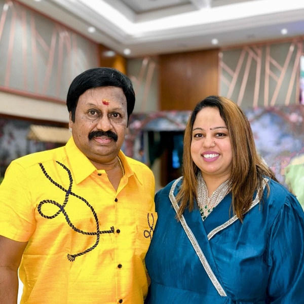 அட ராமராஜன் மகளா இவங்க.. ட்ரெண்டாகும் புகைப்படம்.. வாழ்த்து சொல்லும் ...