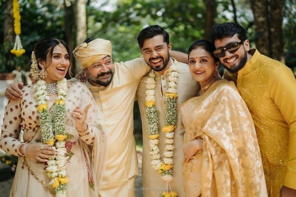 Jayaram Daughter Marriage: லண்டன் மாப்பிள்ளை.. குருவாயூரில் நடைபெற்ற ...