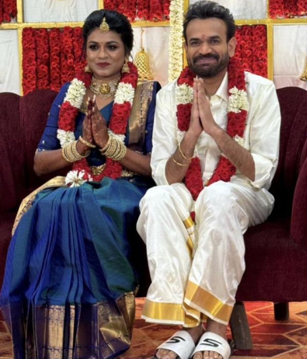 தடபுடலாக நடந்த பிரேம்ஜியின் நிச்சயதார்த்தம்.. நேரில் வாழ்த்திய ...