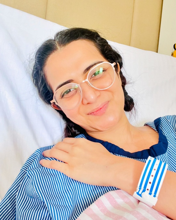 தொகுப்பாளினி டிடி-க்கு முழங்காலில் பெரிய ஆப்ரேஷன்..சோதனையான காலம் ...