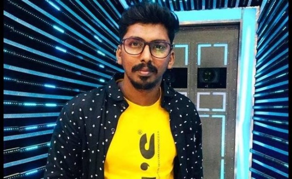 நல்லா சம்பாதிச்சிட்டாங்க.. என்னை சொம்புன்னு சொல்வாங்க.. யாரை சொல்கிறார் ...