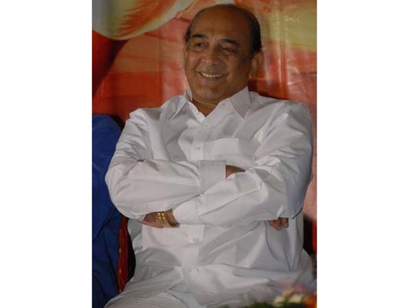 మాఎన్నికలు: మురళీ మోహన్‌‌పై వ్యతిరేకతే రాజేంద్రుడి గెలుపు | Actor Vijay ...