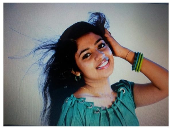 అసభ్యంగా,బూతులతో కామెంట్స్ ,సూసైడ్ చేసుకోవాలనిపిస్తోంది, హీరోయిన్ ఆవేదన ...