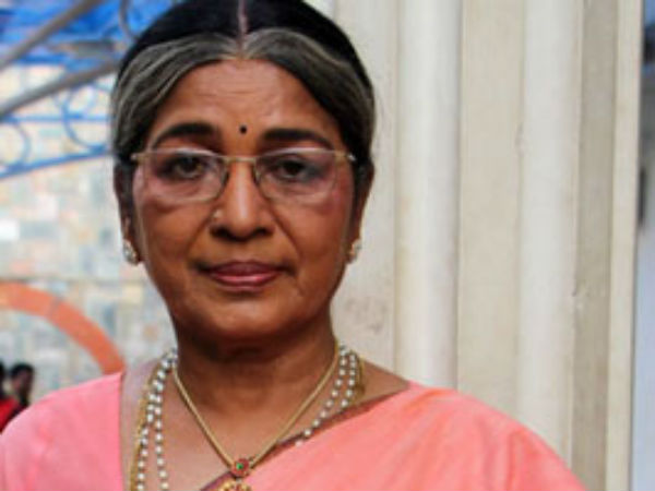 తల పొగరుతో భోజనాన్ని కాలితో తన్నింది, ఫలితం అనుభవించింది.. సీనియర్ నటి ...