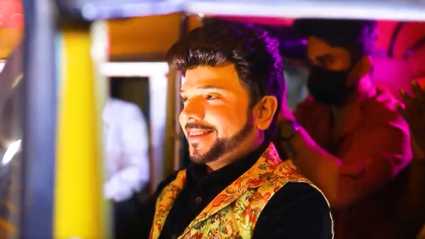 Legend ఆటో నడిపిన లెజెండ్.. ఎన్ని వేల కోట్ల ఆస్తులు ఉన్నాయో మీకు తెలుసా? | Do You Know Legend ...