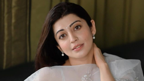 బికినీలో ఢీ షో జడ్జ్ అందాల ప్రదర్శన.. హద్దు దాటి మరీ రెచ్చగొడుతోందిగా! | Dhee Show Fame Pranitha ...