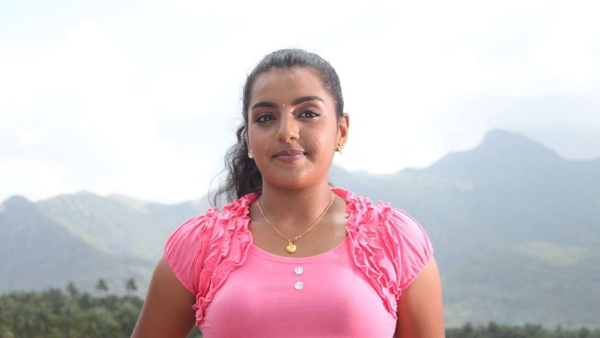 అరుంధతి చిన్నారి ఇప్పుడెలా ఉందో తెలుసా? సోషల్ మీడియాను షేక్ చేస్తున్న గ్లామర్ డాల్ | Do you ...