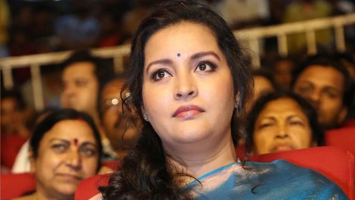 సర్జరీ కోసం సహాయం చేయండి.. చేయి చాపిన రేణుదేశాయ్..రిక్వెస్ట్ కు షాకింగ్ ...