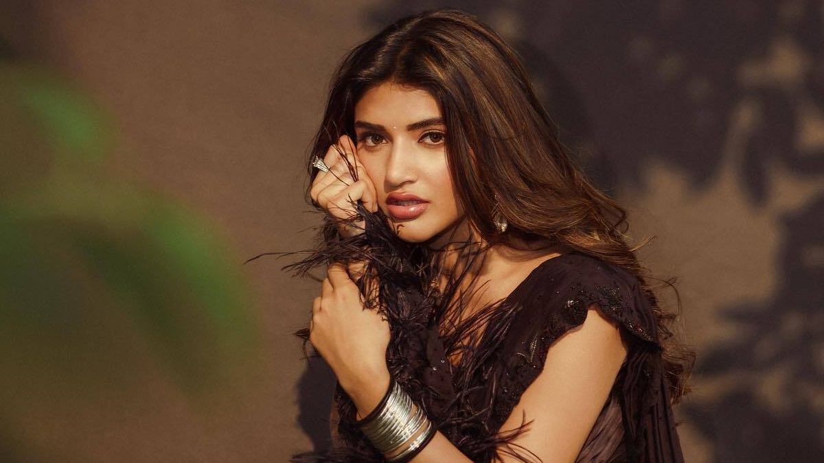 Sreeleela: హద్దులు చెరిపేస్తున్న శ్రీలీల.. ఫస్ట్ లిప్ లాక్ ఆ హీరోతోనే ...