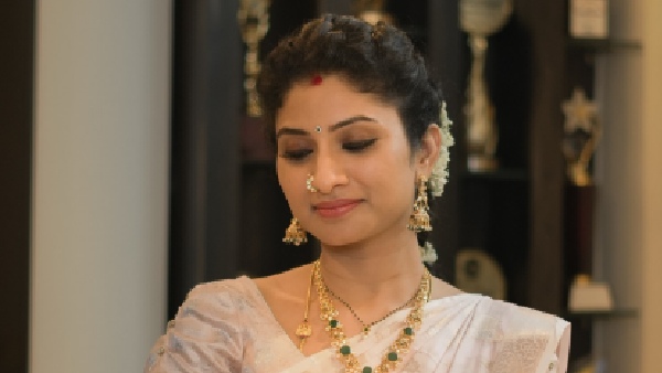 కుందనపు బొమ్మలా విష్ణుప్రియ .. క్లాస్ టచ్‌తో కట్టిపడేస్తోన్న బుల్లితెర ...