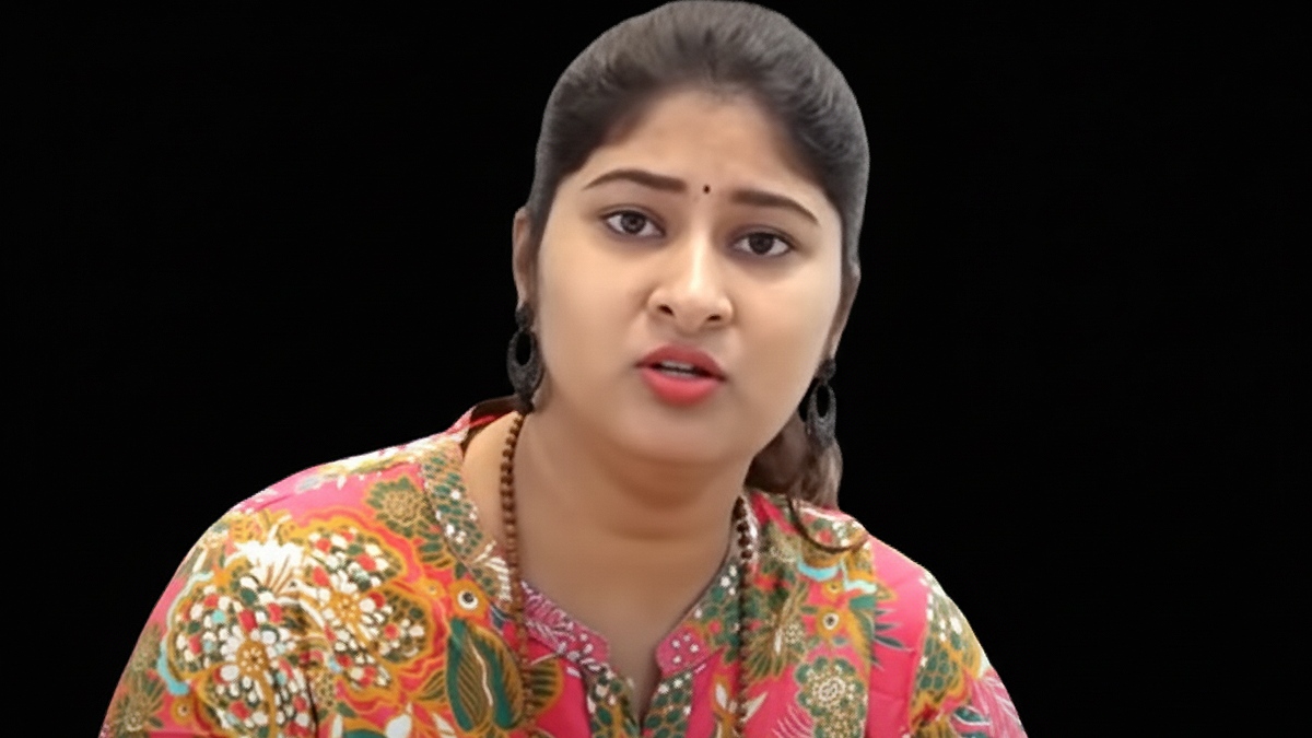 ‘పెళ్లికి ముందే గర్బవతి.. వద్దంటున్నా ఆ వయసులోనే అబార్షన్’ | Gowthami Chowdary got abortion ...