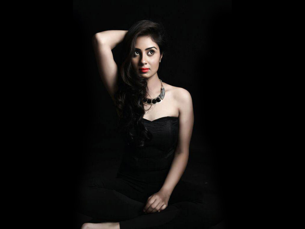 Bhanu Sri HD Wallpapers | Latest Bhanu Sri Wallpapers HD Free Download ...