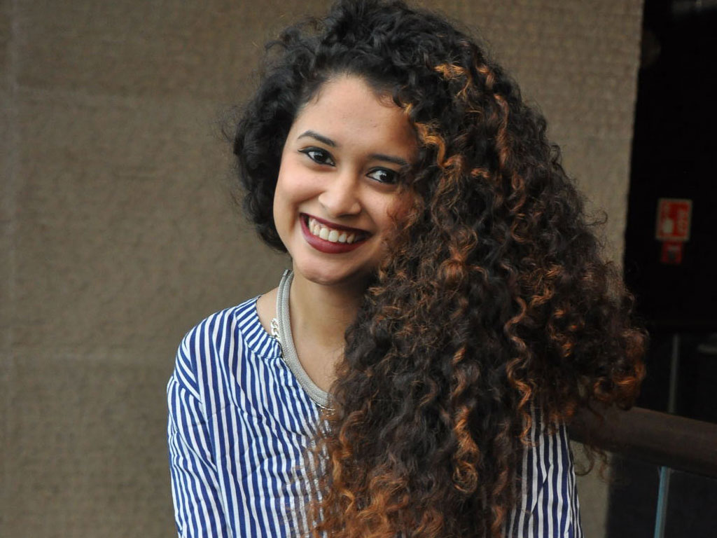 Sowmya Sukumar HD Wallpapers | Latest Sowmya Sukumar Wallpapers HD Free ...