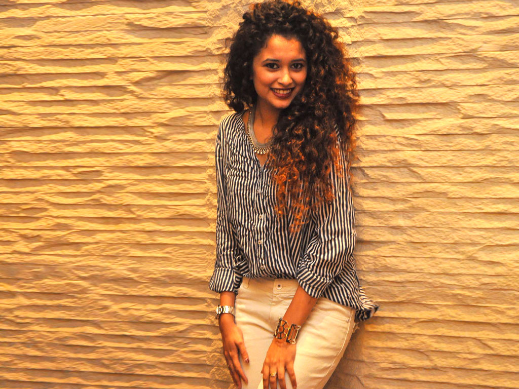 Sowmya Sukumar HD Wallpapers | Latest Sowmya Sukumar Wallpapers HD Free ...