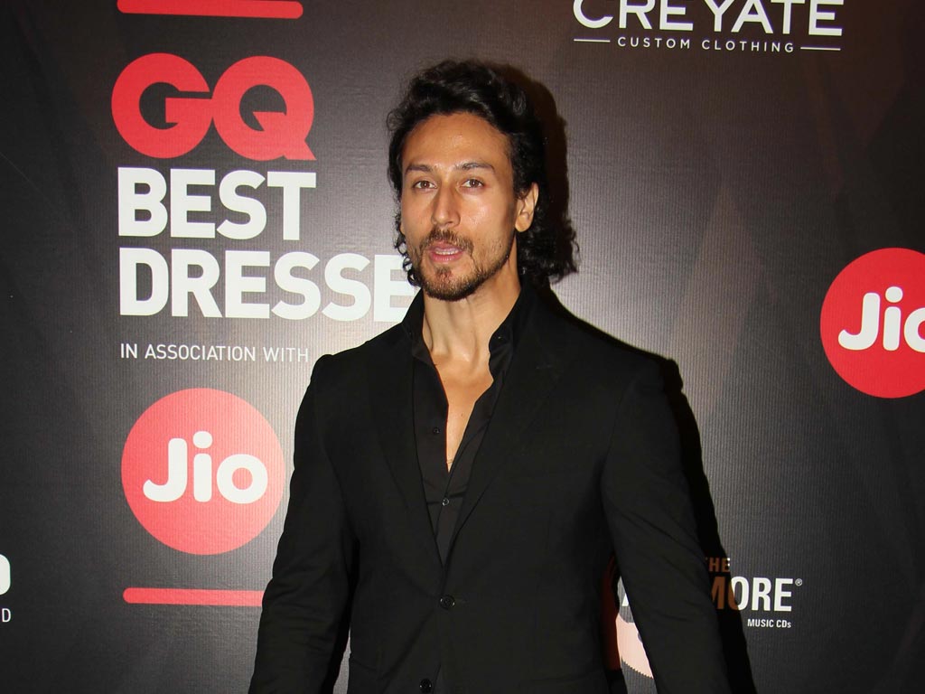 Tiger Shroff HD Wallpapers | Latest Tiger Shroff Wallpapers HD Free ...