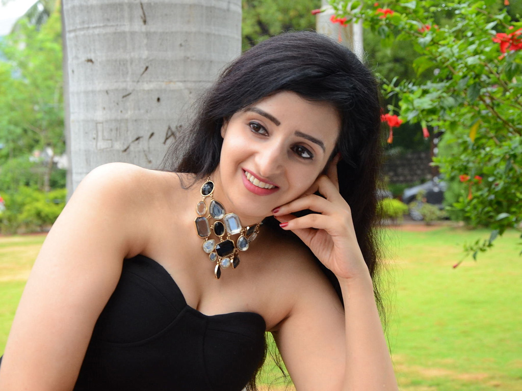 Preeti Sharma HD Wallpapers | Latest Preeti Sharma Wallpapers HD Free ...
