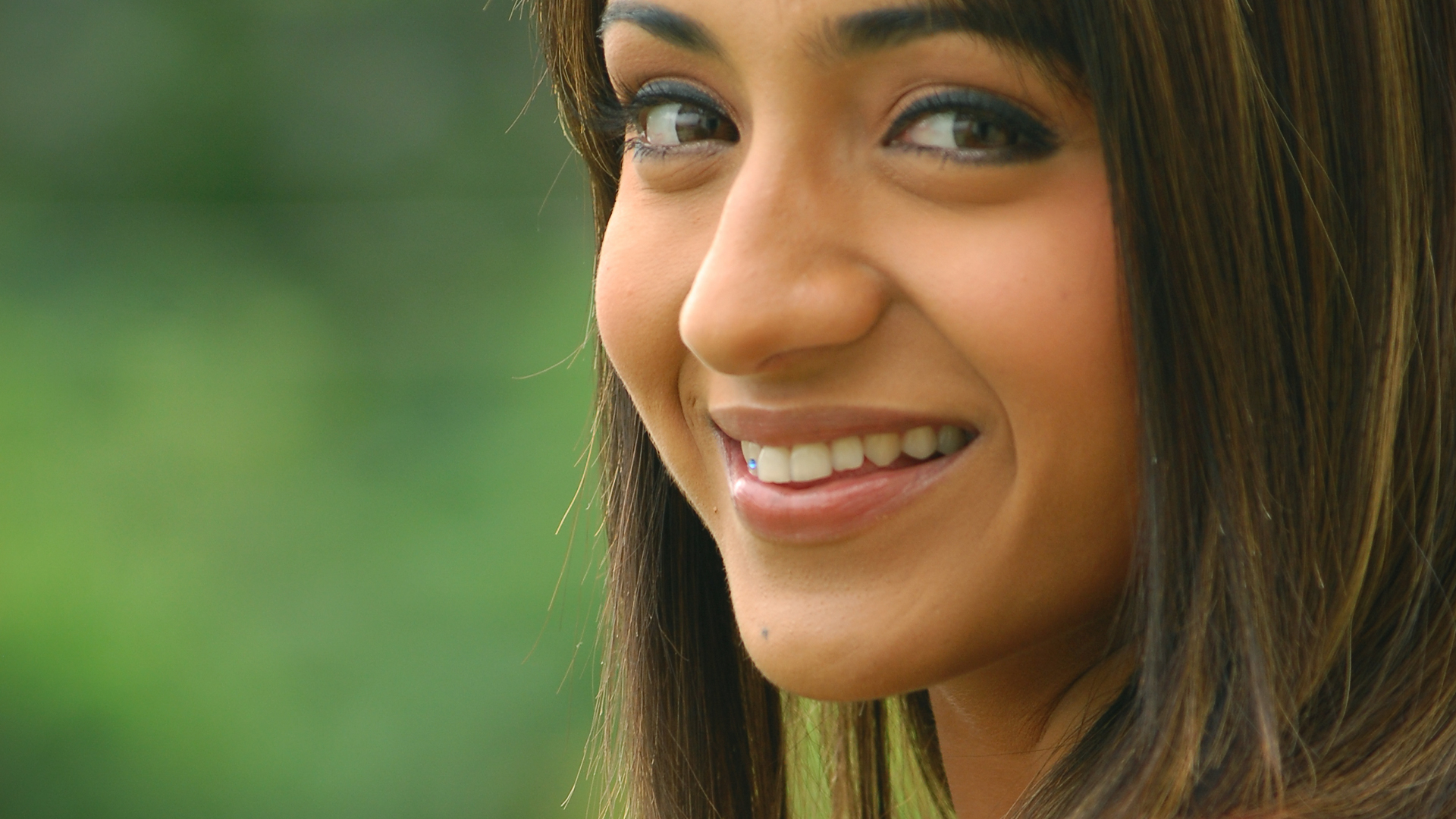 Trishaa HD Wallpapers | Latest Trishaa Wallpapers HD Free Download ...