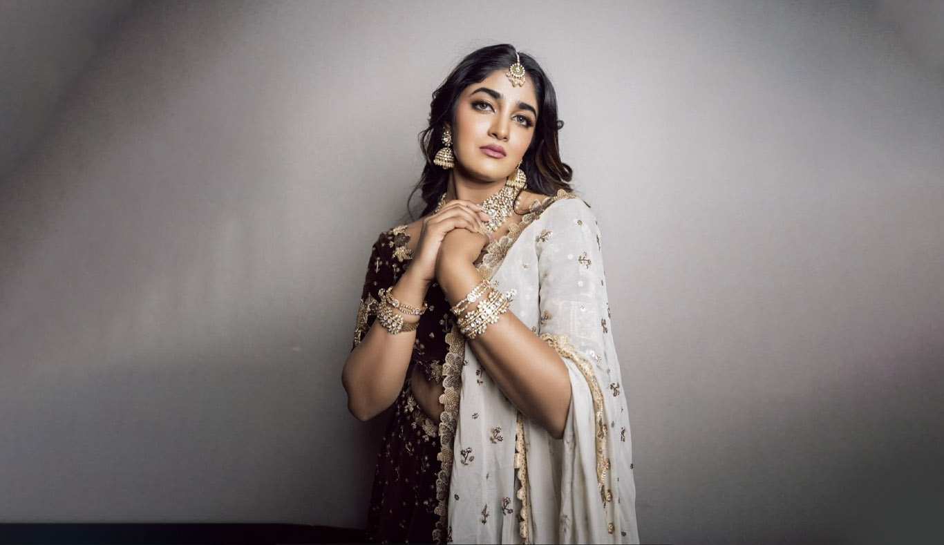 Dimple Hayathi HD Wallpapers | Latest Dimple Hayathi Wallpapers HD Free ...