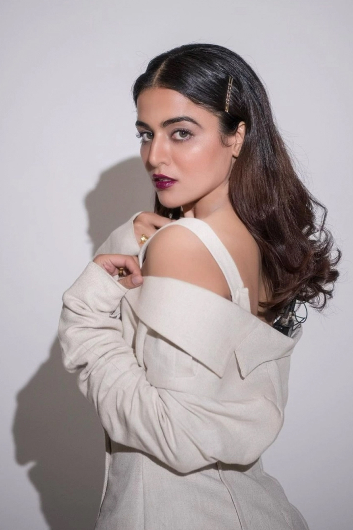 Wamiqa Gabbi Hd Wallpapers