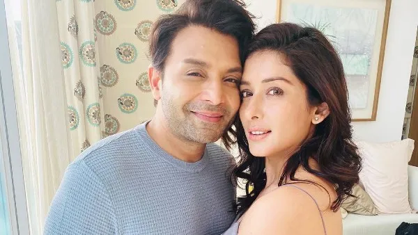 Sameksha Singh - Photos, Videos, Birthday, Latest News, Height In Feet ...