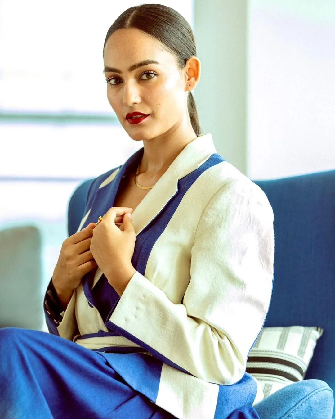 मोनिका पंवार जीवनी | Monika Panwar Biography in Hindi - Filmibeat Hindi