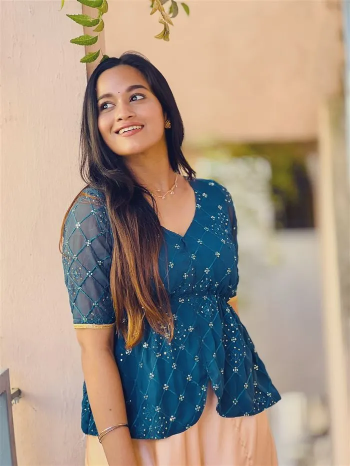 காவ்யா அறிவுமணி Wallpapers | காவ்யா அறிவுமணி HD Wallpaper | Kaavya ...